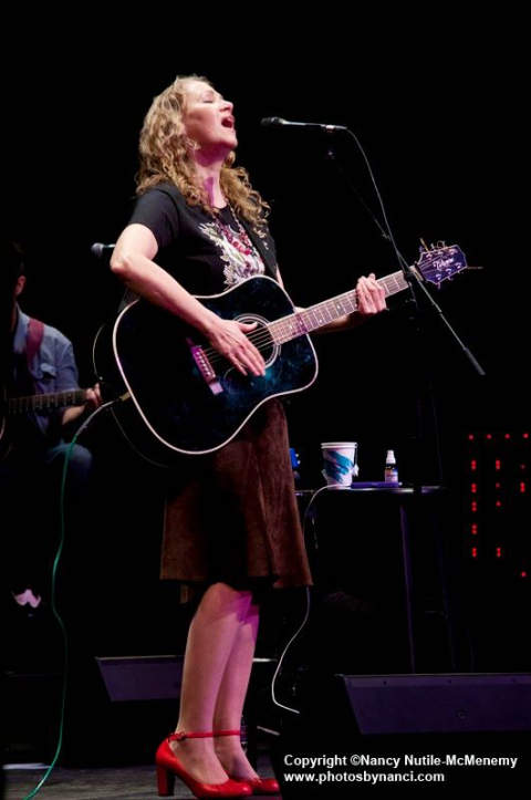 She is a Scottish singer-songwriter,can you name her?